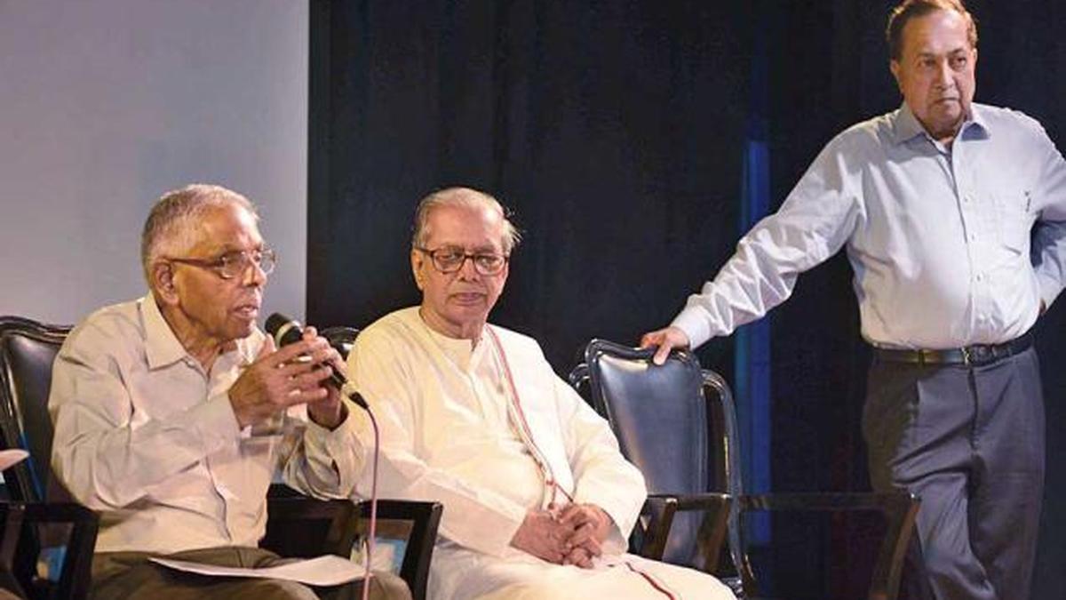 M.K. Narayanan for ‘across the border’ citizenship for Tamil refugees - The Hindu Centre