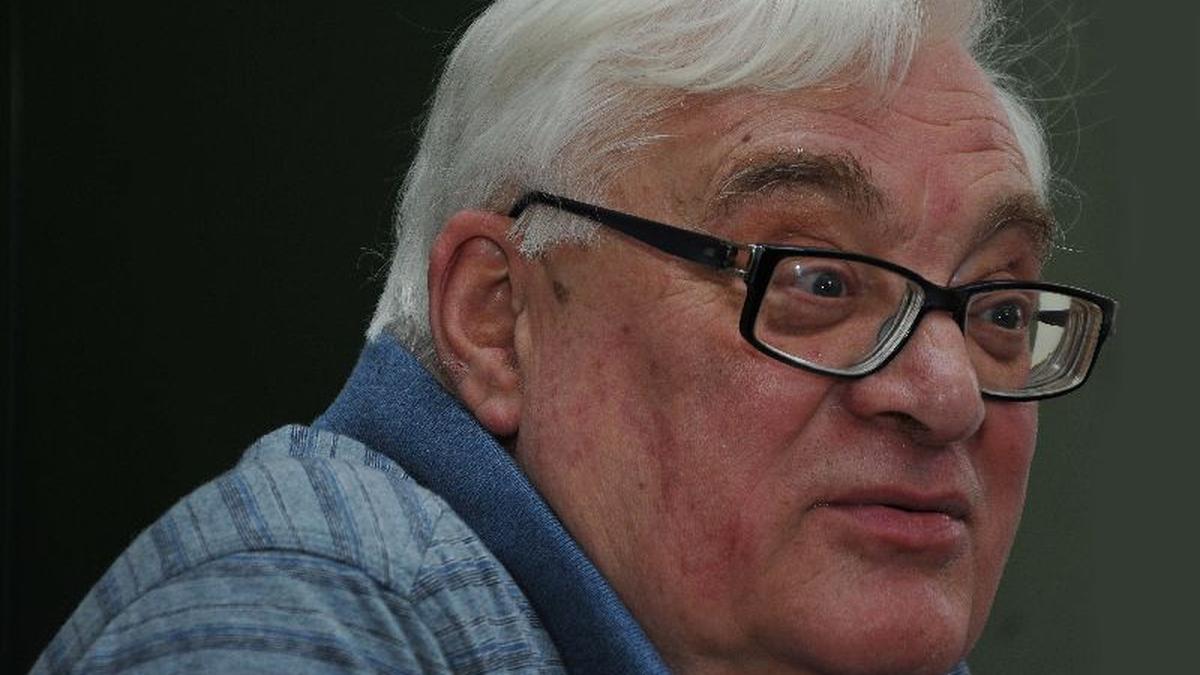 Schizophrenic Attitude to Social Science Research on India : Washbrook ...