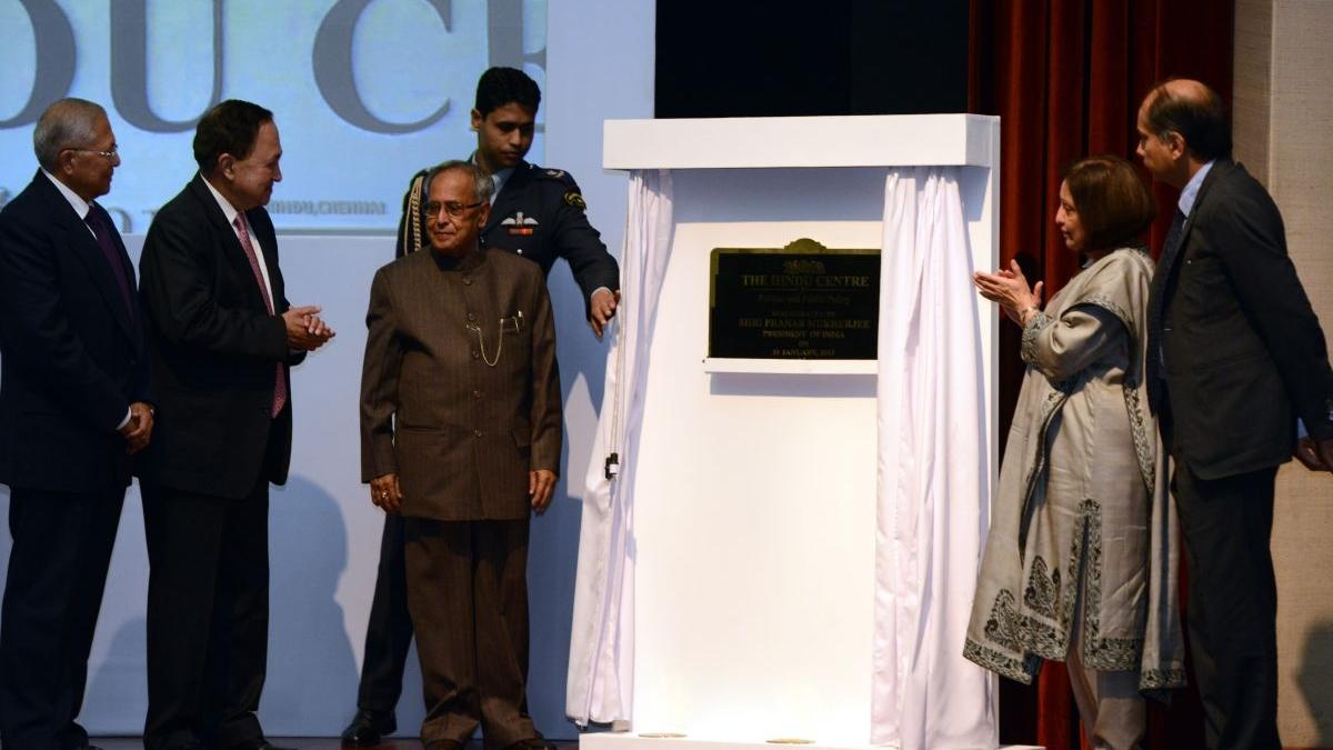 Event report: President of India inaugurates The Hindu Centre (includes ...