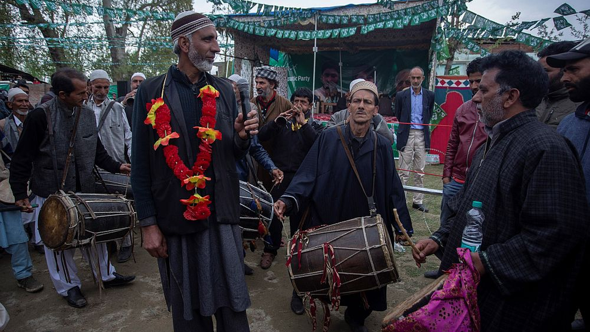 AFSPA is a great issue for the Kashmiri, not Art. 370; 10-12 States ...